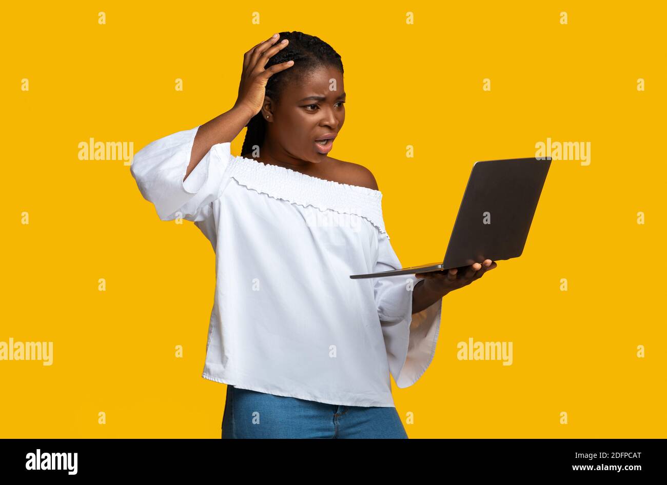 Frustrated confused young woman hi-res stock photography and images - Alamy