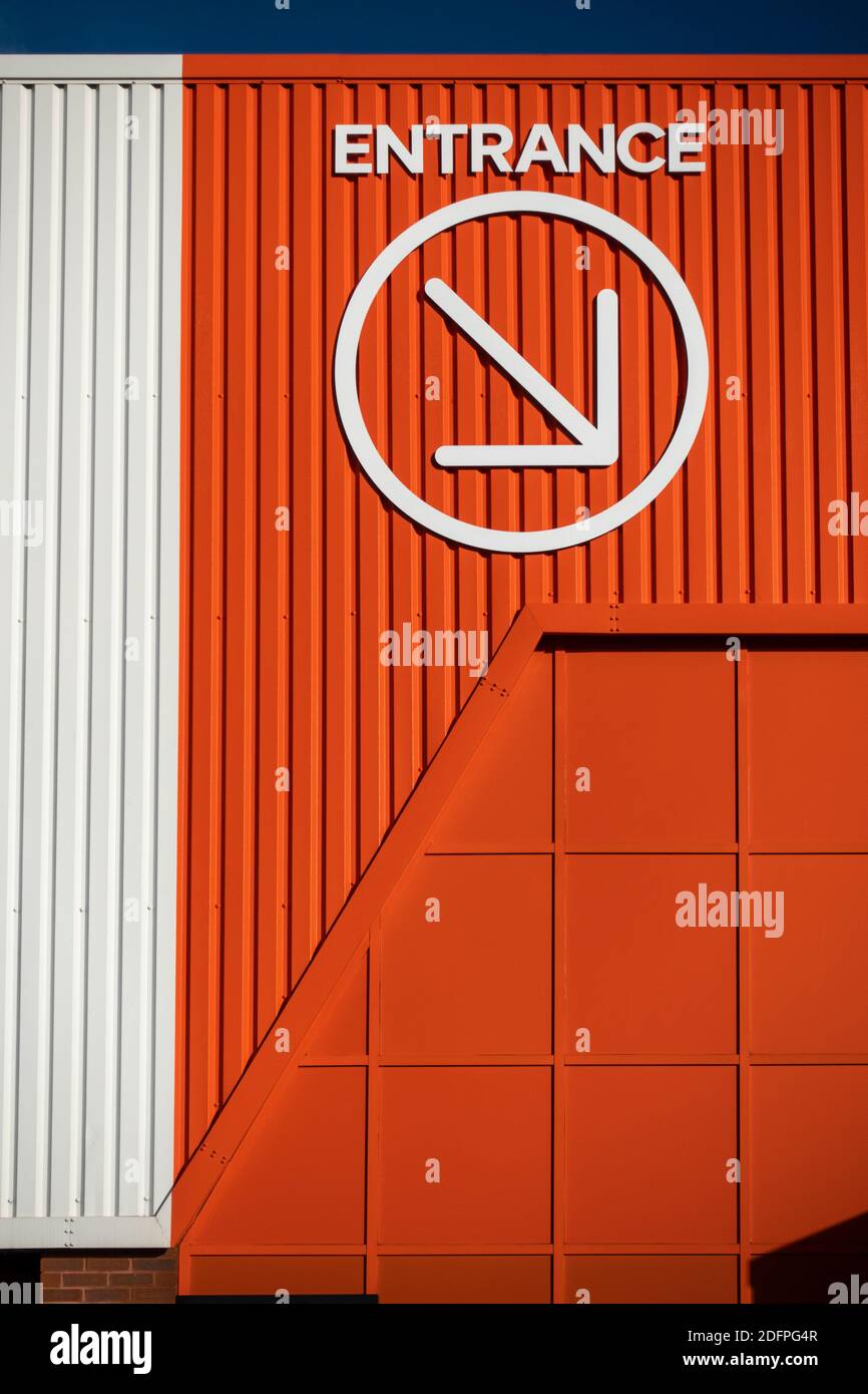 B&Q DIY store Entrance Sign, Trowbridge, Wiltshire, England, UK Stock ...