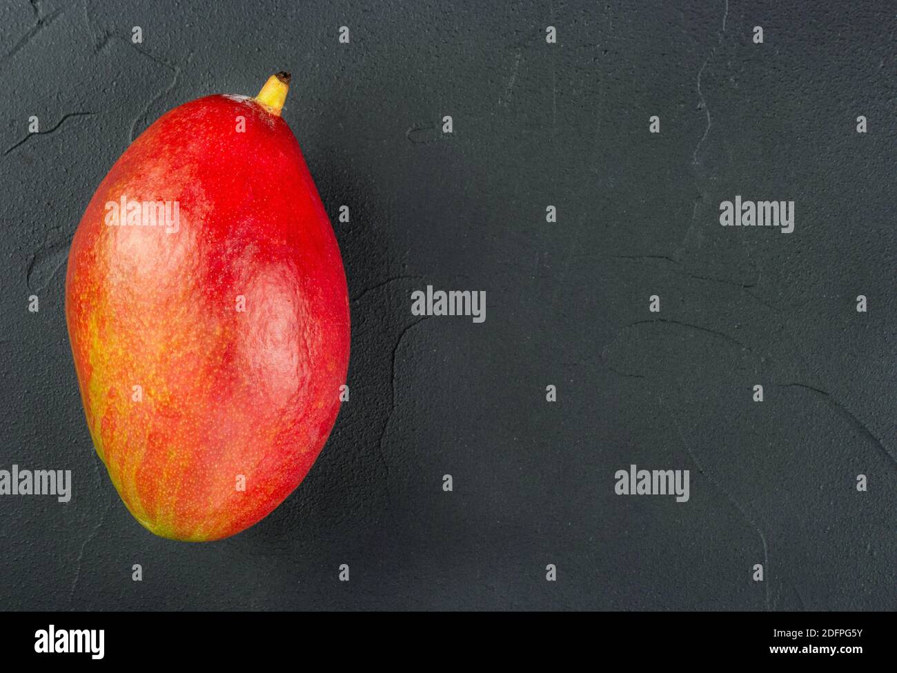 View of red mango hi-res stock photography and images - Alamy