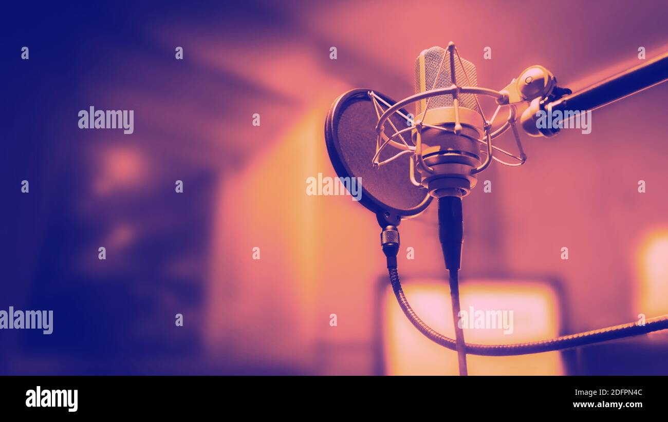 Studioroom hi-res stock photography and images - Alamy