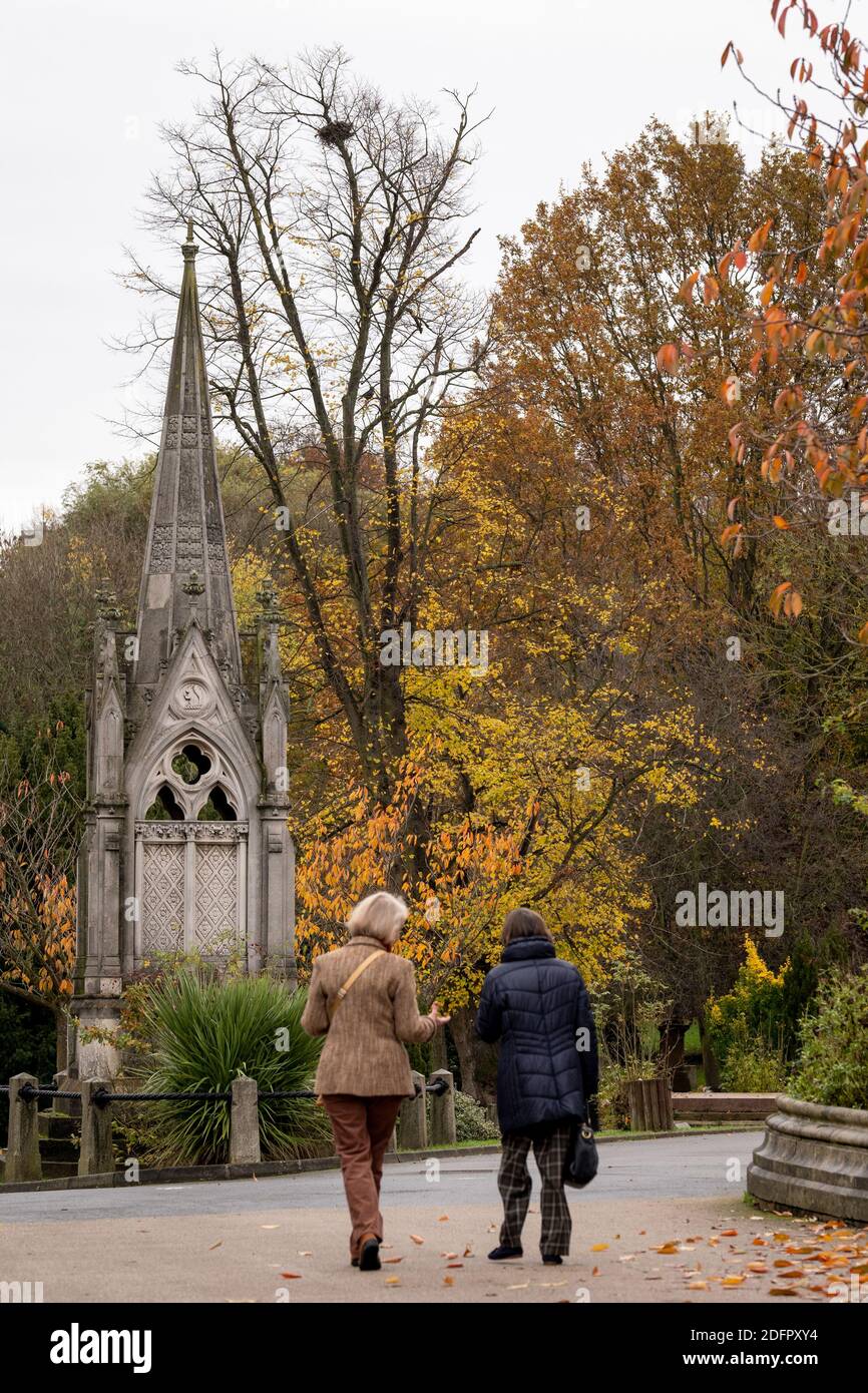 West london crematorium hi-res stock photography and images - Alamy