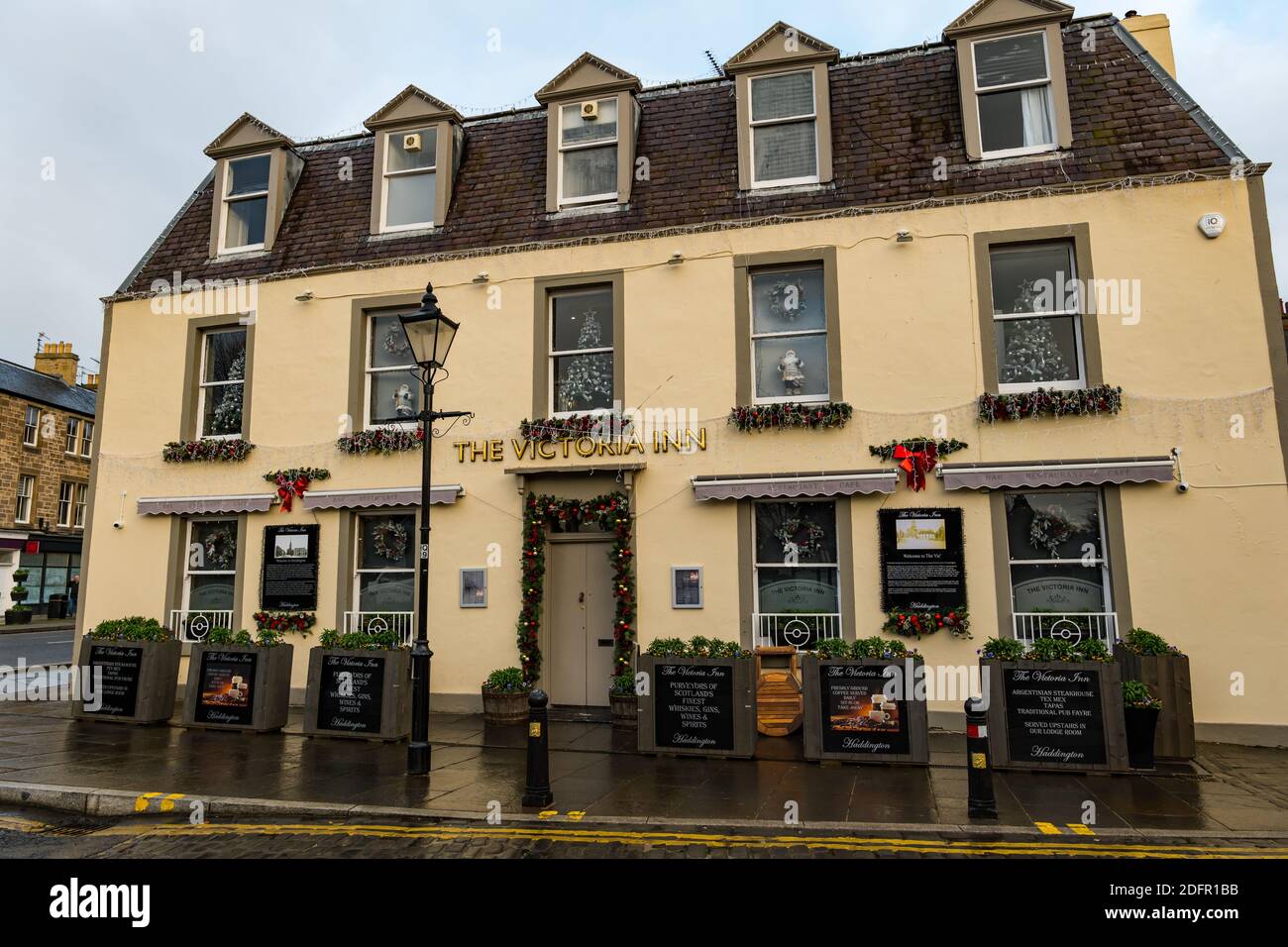 The Victoria Inn pub and restaurant on Court Street with Christmas ...