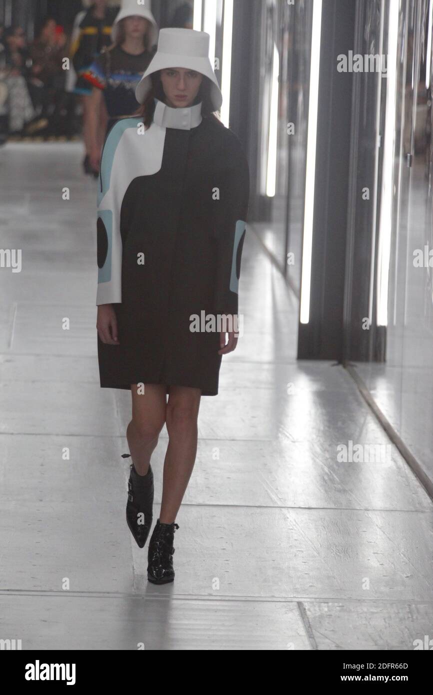 A model walks the runway during the Louis Vuitton womenswear Spring ...