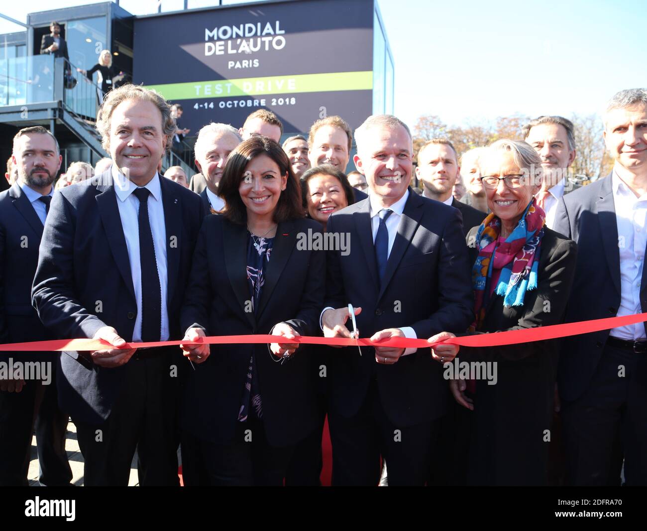 Luc Chatel, maire de Paris Anne Hidalgo, Ministre de l'ecologie ...