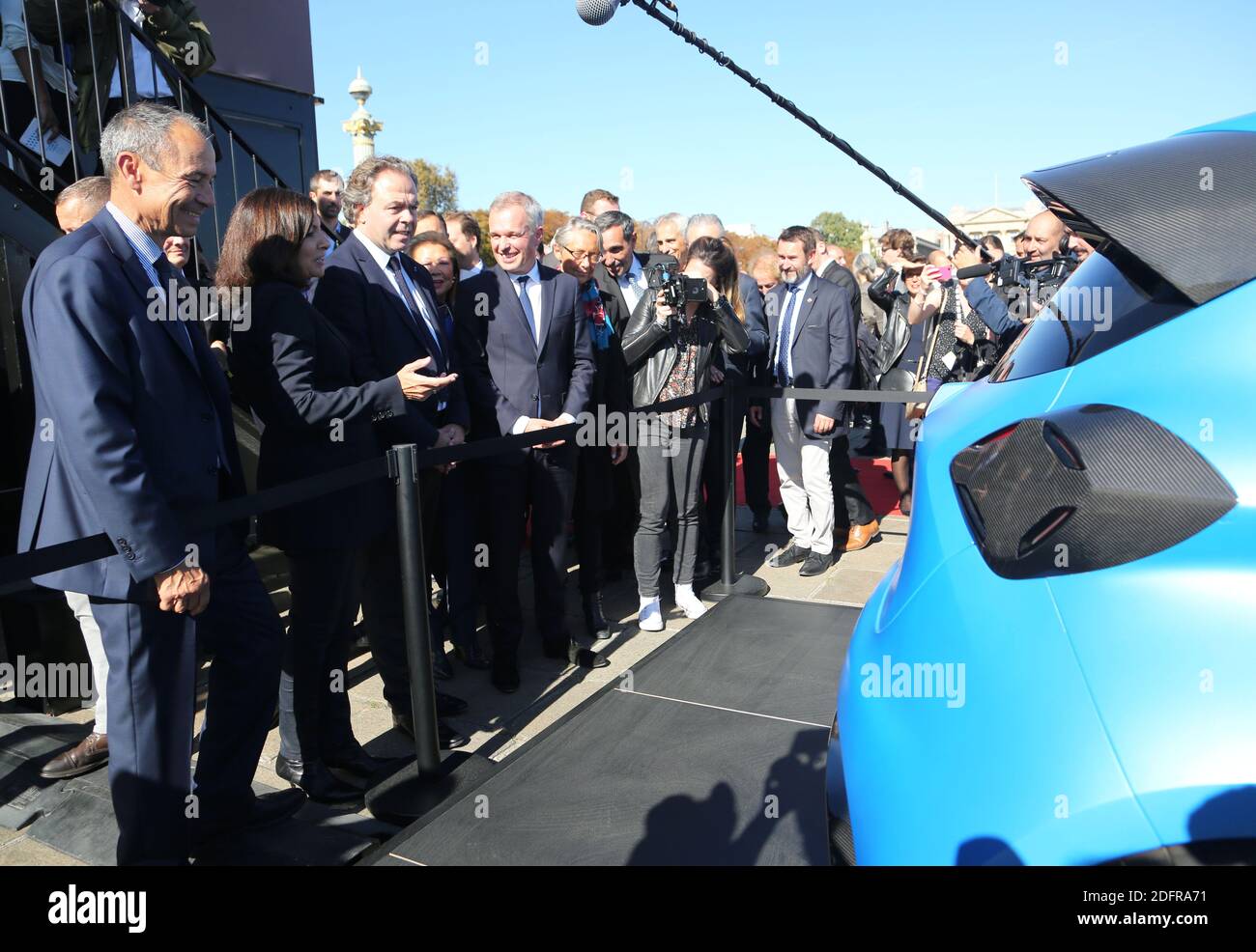 Maire de Paris Anne Hidalgo, Ministre de l'ecolologie Francois de Rugy ...