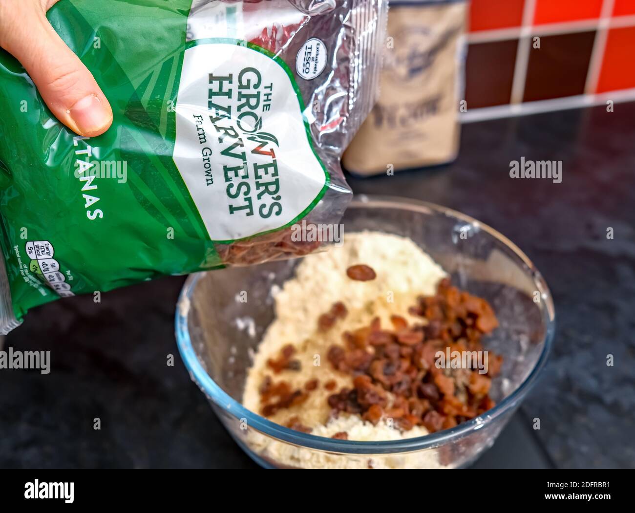 Packet of sultanas hi-res stock photography and images - Alamy