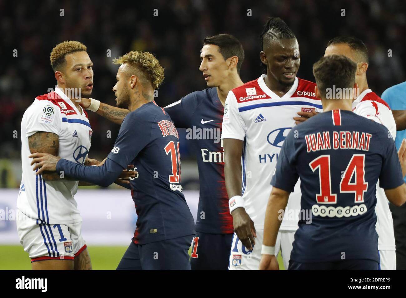 Paris st germain v olympique lyonnais hi-res stock photography and ...