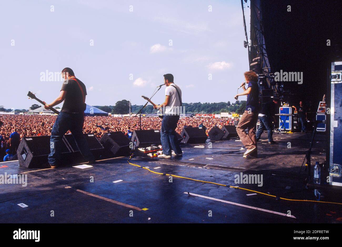 100 reasons band hi-res stock photography and images - Alamy