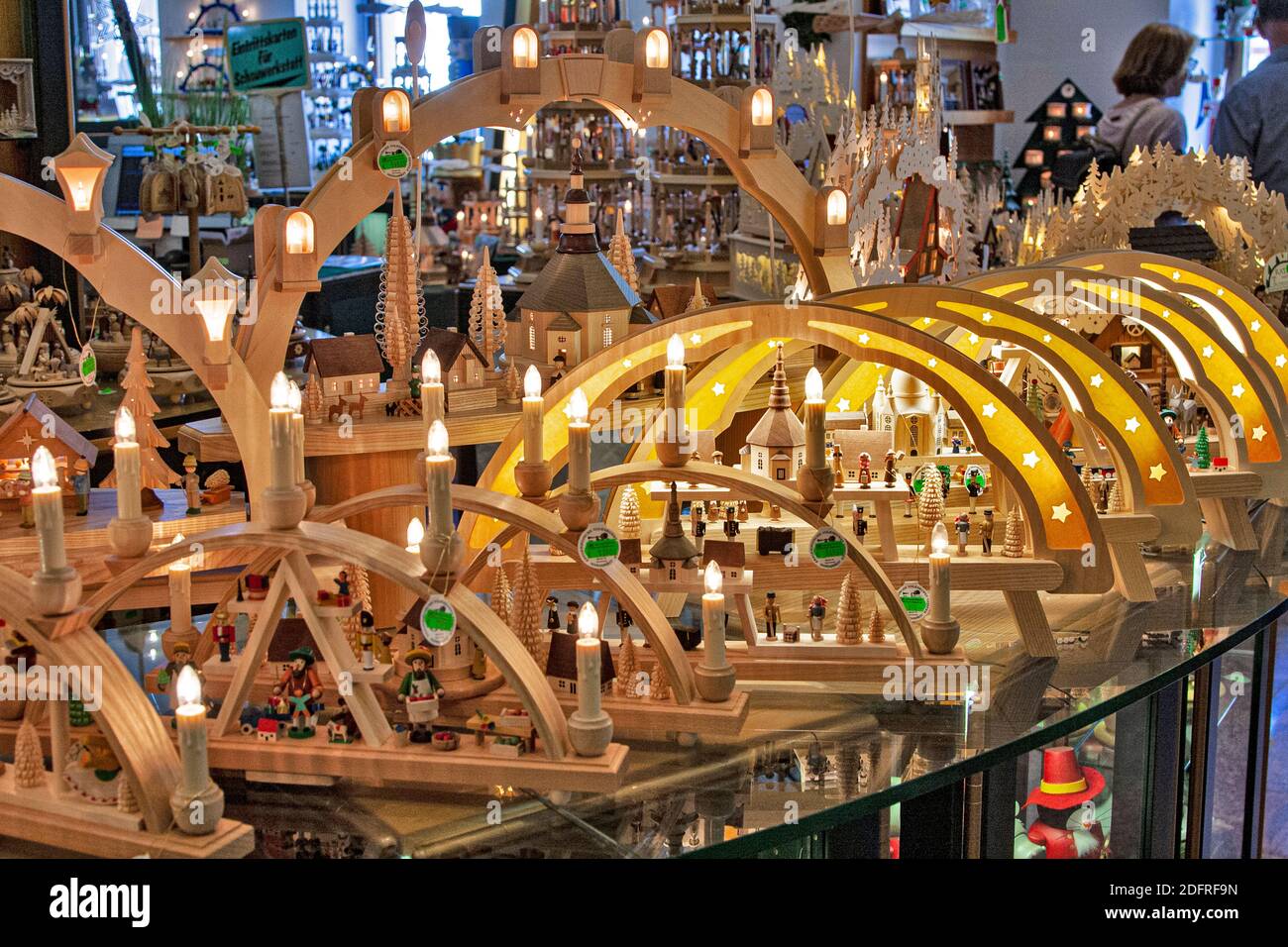 Saxon candle arches hi-res stock photography and images - Alamy