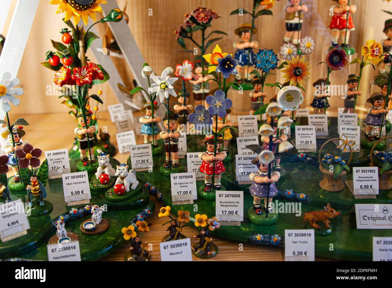 Traditional Saxon German hand carved and turned ornaments and figurines ...