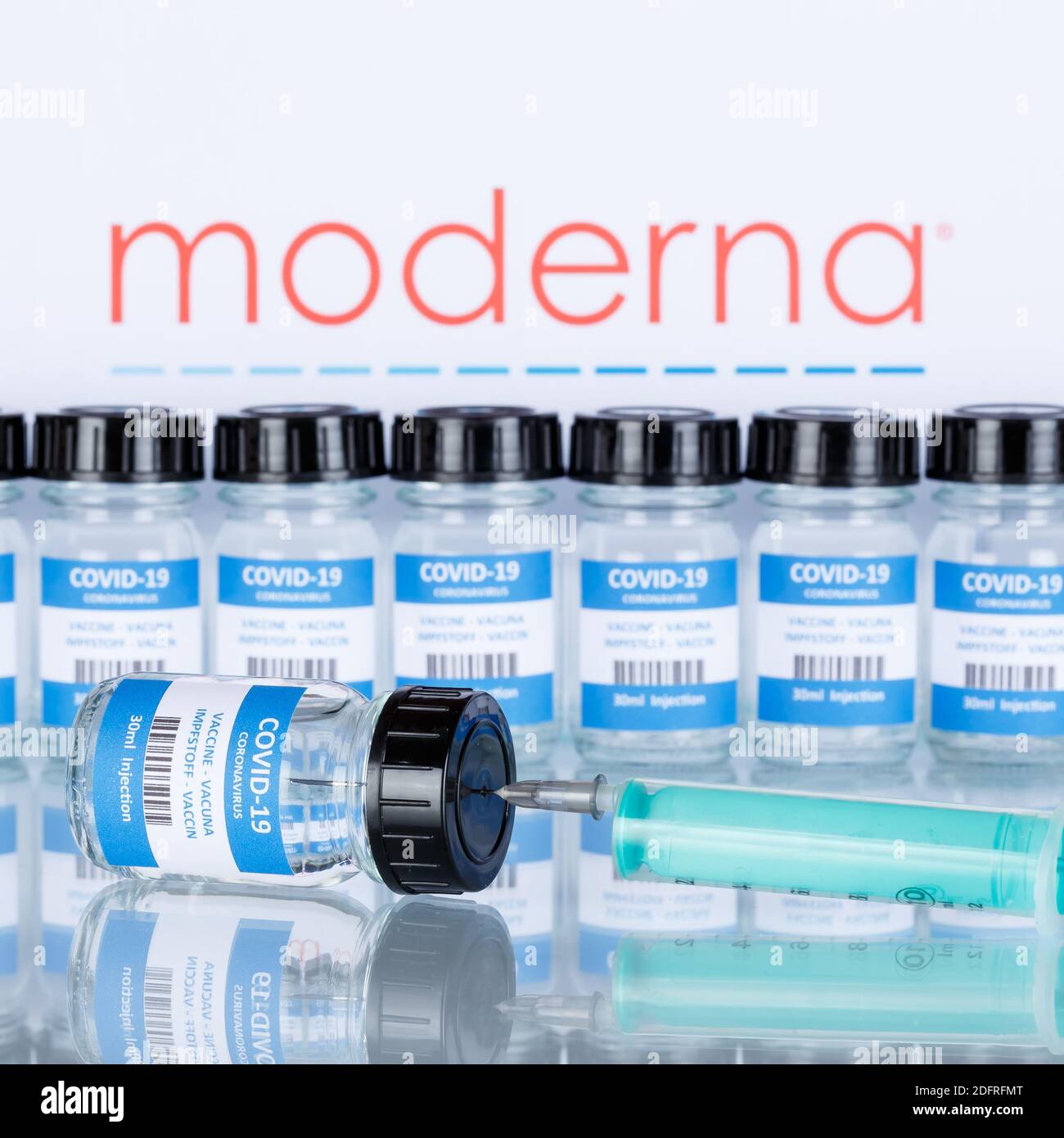 Moderna Coronavirus Vaccine Corona Virus COVID-19 Covid syringe ...