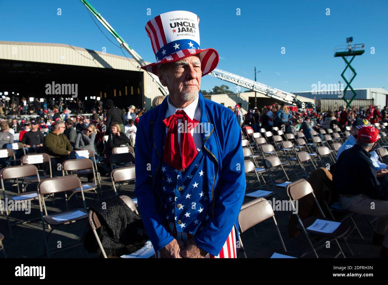 Uncle sam character hi-res stock photography and images - Alamy