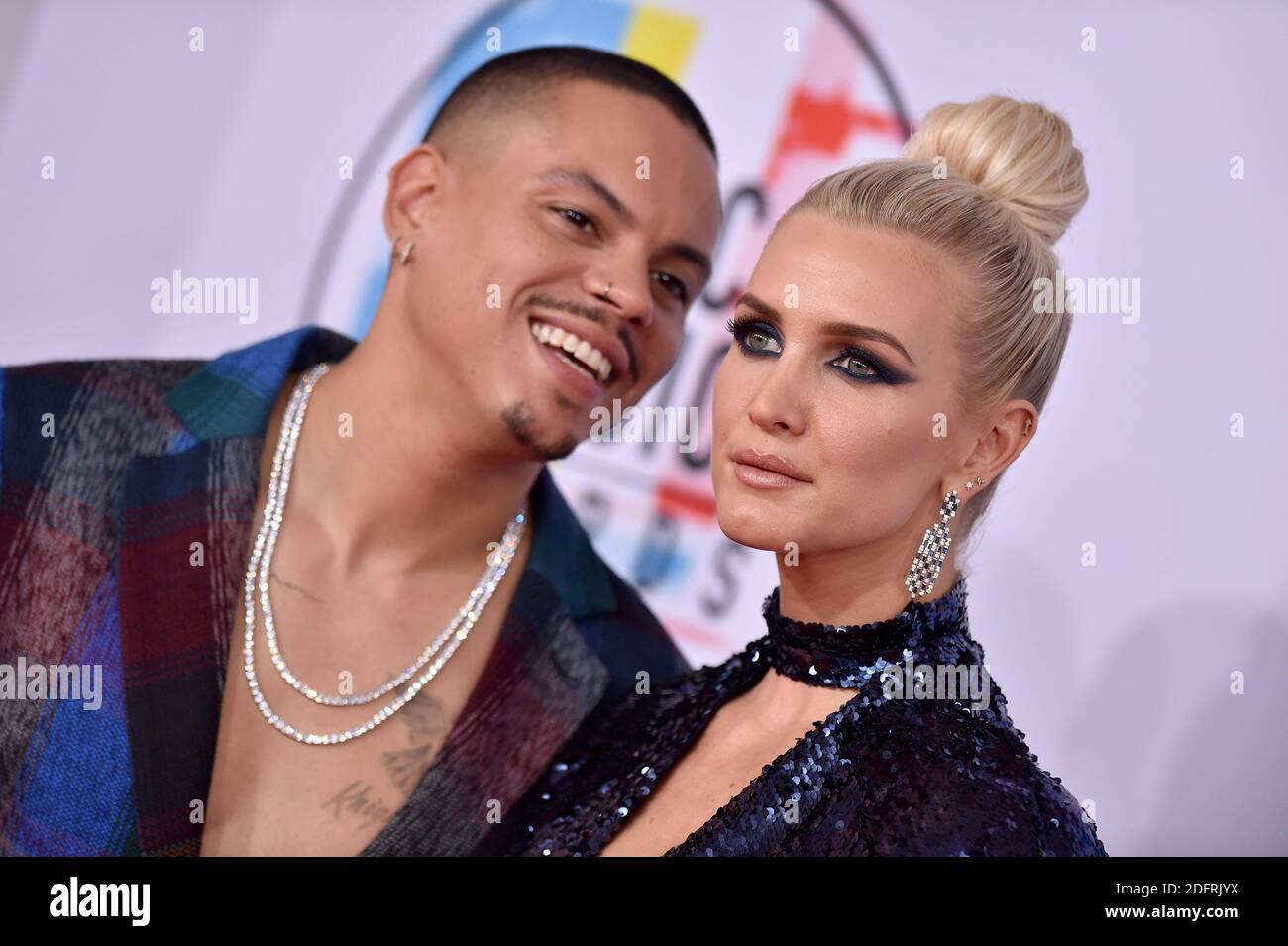 Evan Ross and Ashlee Simpson attend the 2018 American Music Awards at ...