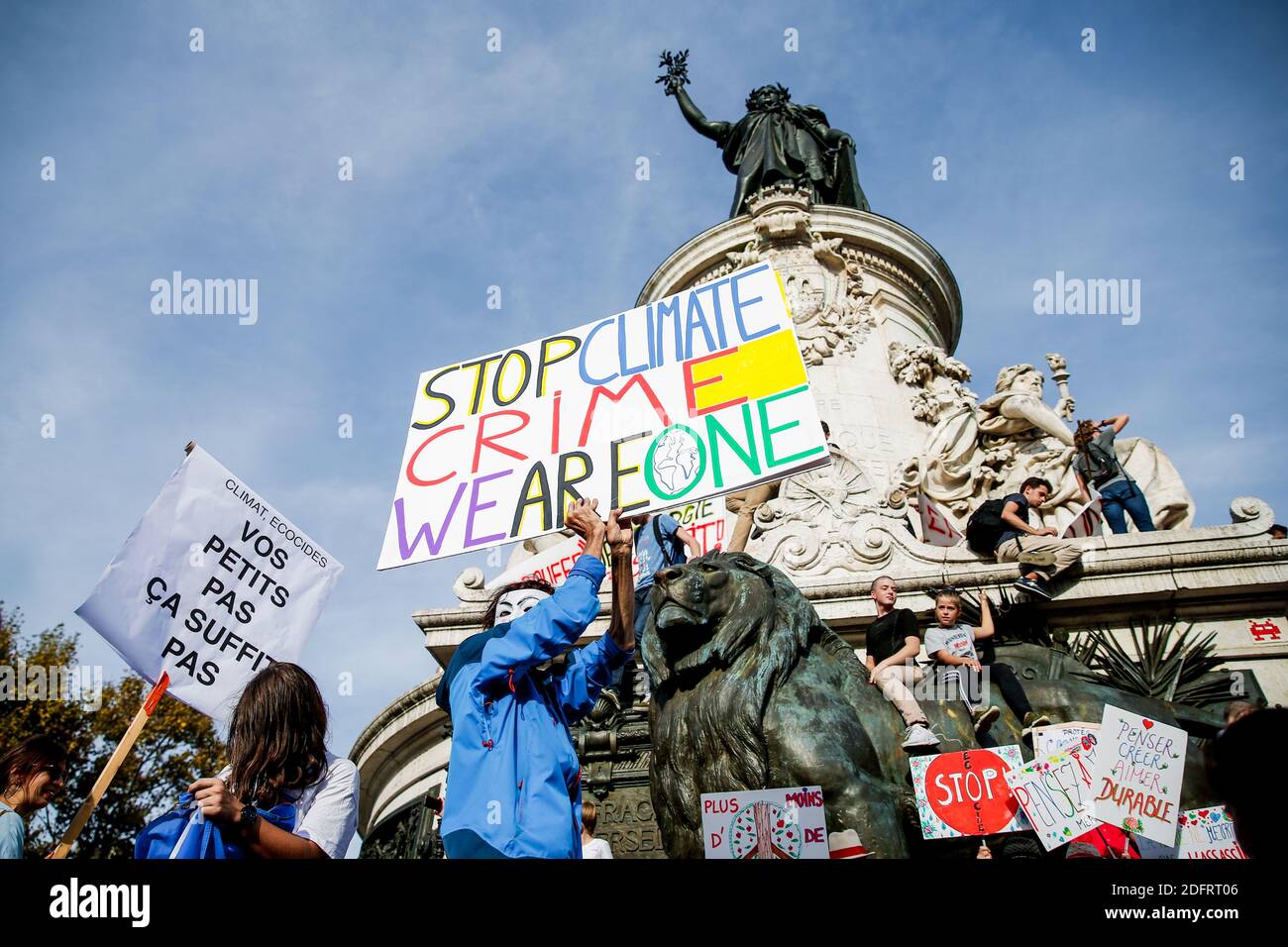 Global mobilization on the street to show popular support to combat ...