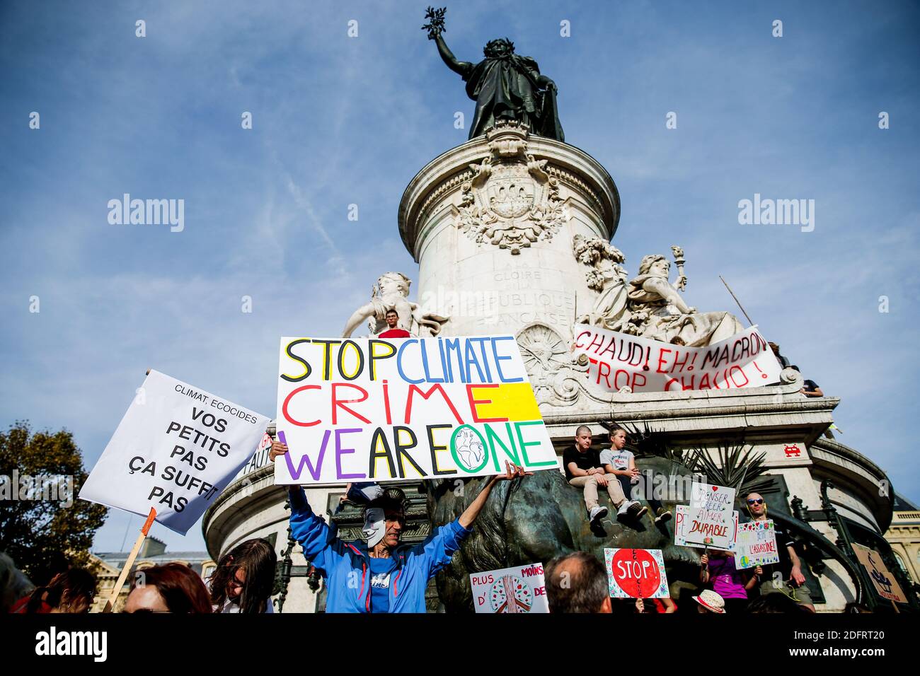 Global mobilization on the street to show popular support to combat ...