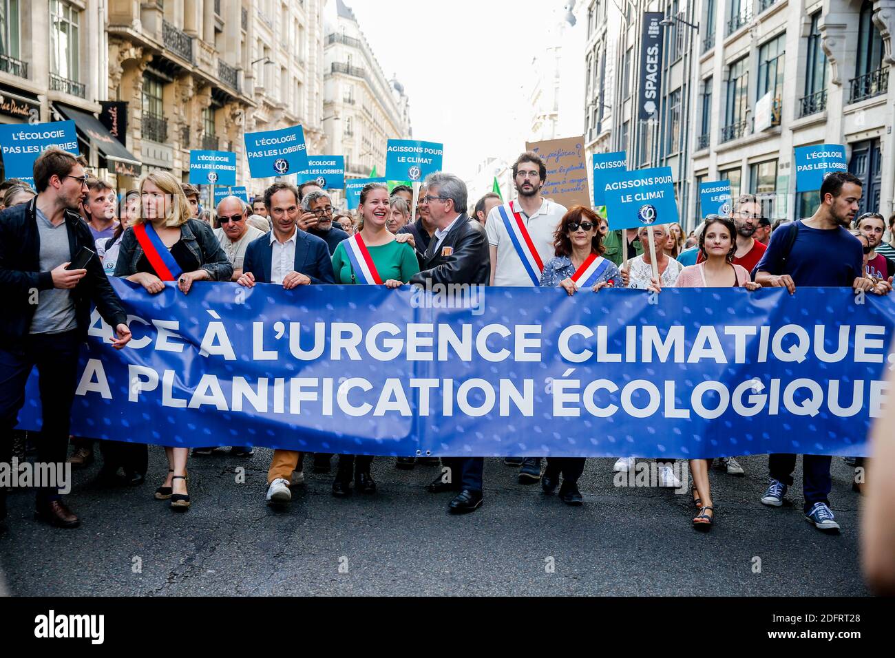 Jean-Luc-Melenchon at global mobilization on the street to show popular ...