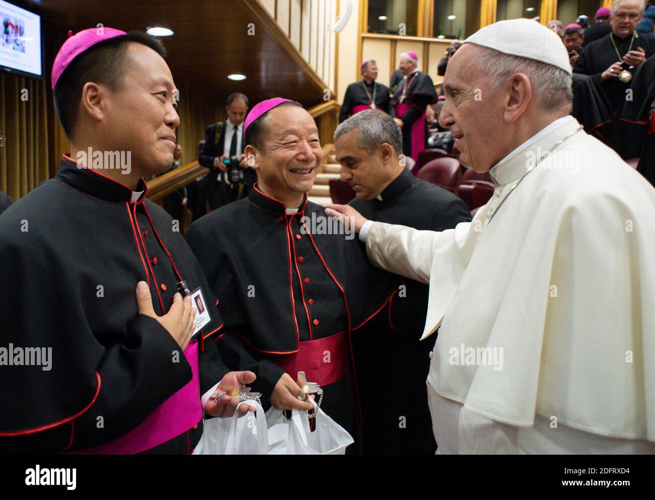 Yang xiaoting hi-res stock photography and images - Alamy