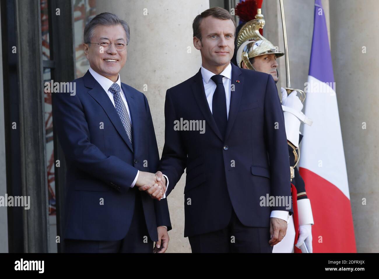 French President Emmanuel Macron receiving South Korea's Republic ...