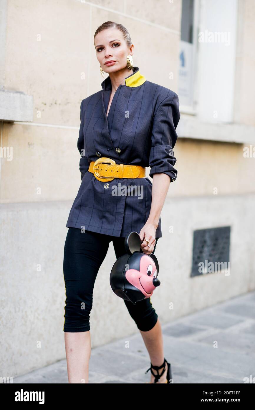 Street style, Leonora Jimenez arriving at Altuzarra spring summer 2019 ...