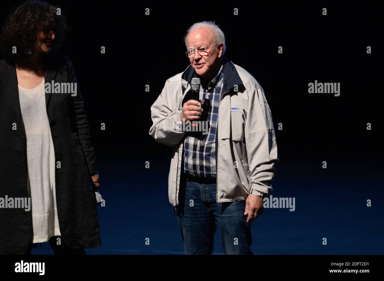 SFX Supervisor Douglas Trumbull attending a 70mm screening of 2001 : A ...