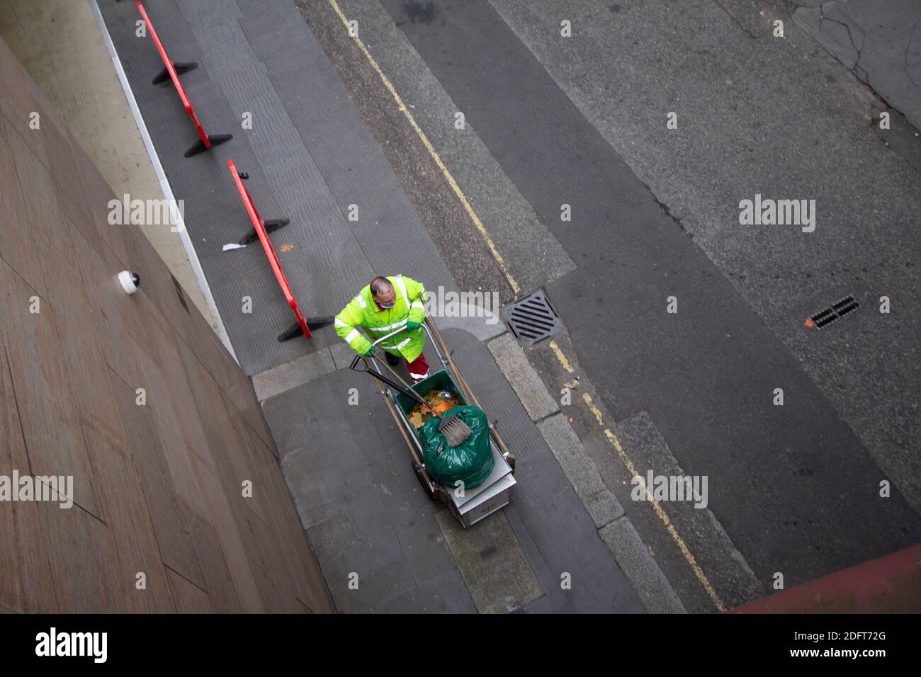 Veolia City of London street cleaner Stock Photo - Alamy