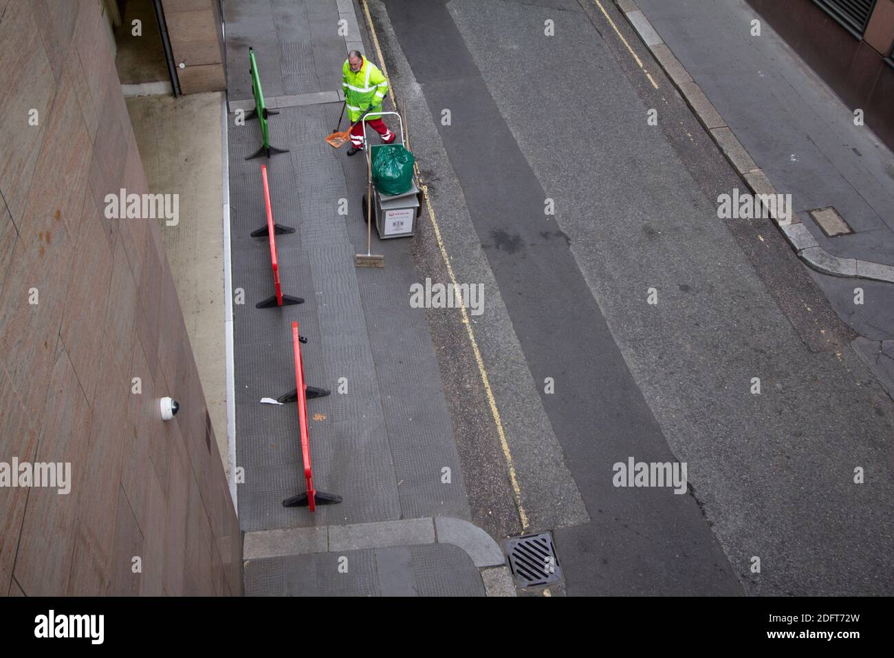 Veolia City of London street cleaner Stock Photo - Alamy