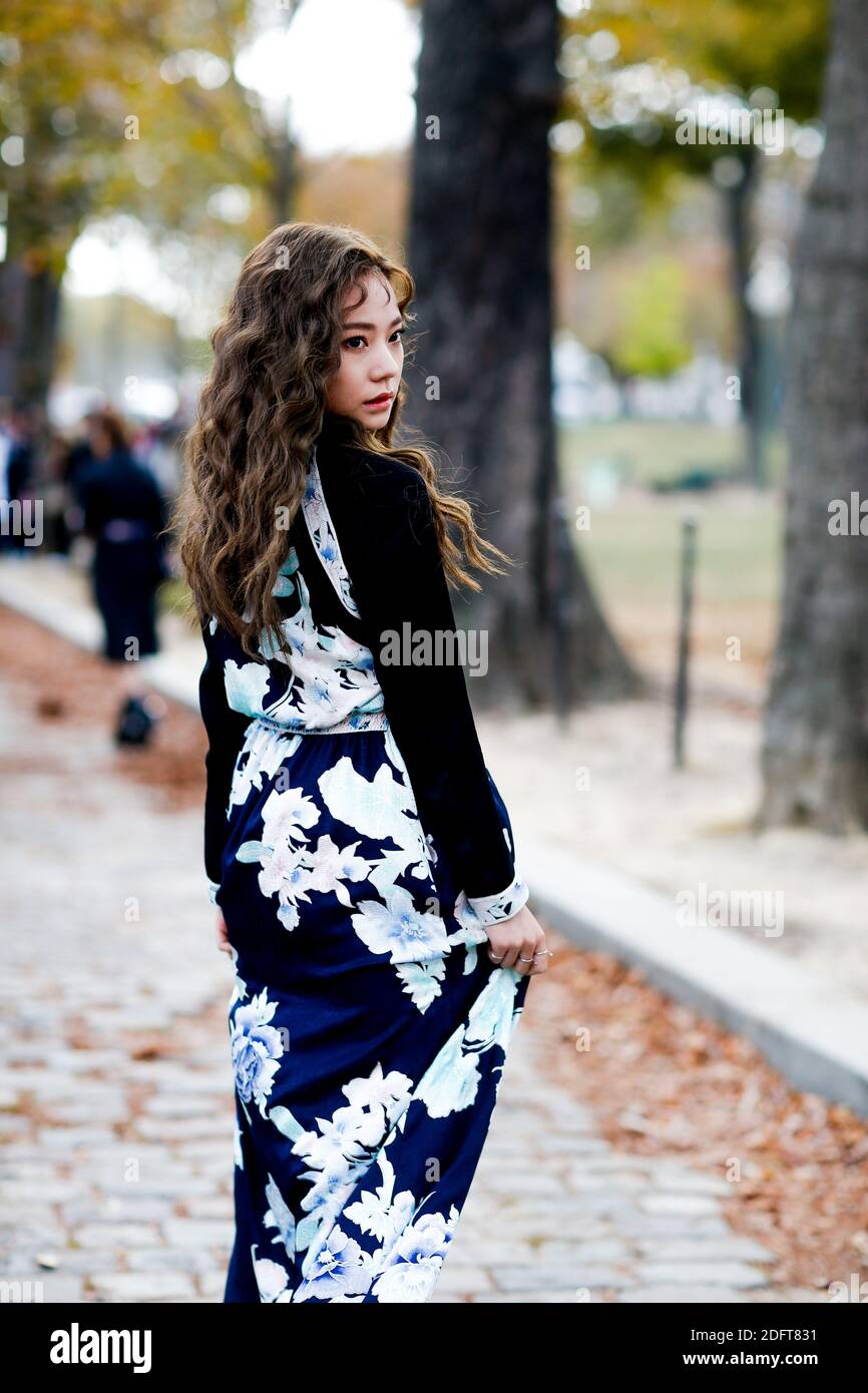 Street style, Zhang Zining arriving at Leonard spring summer 2019 ready ...