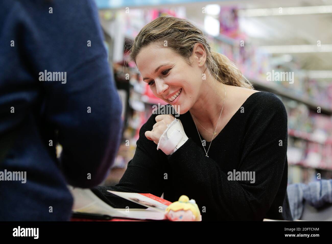 Exclusive - French singer and actress, Lorie Pester dedicates her book ...