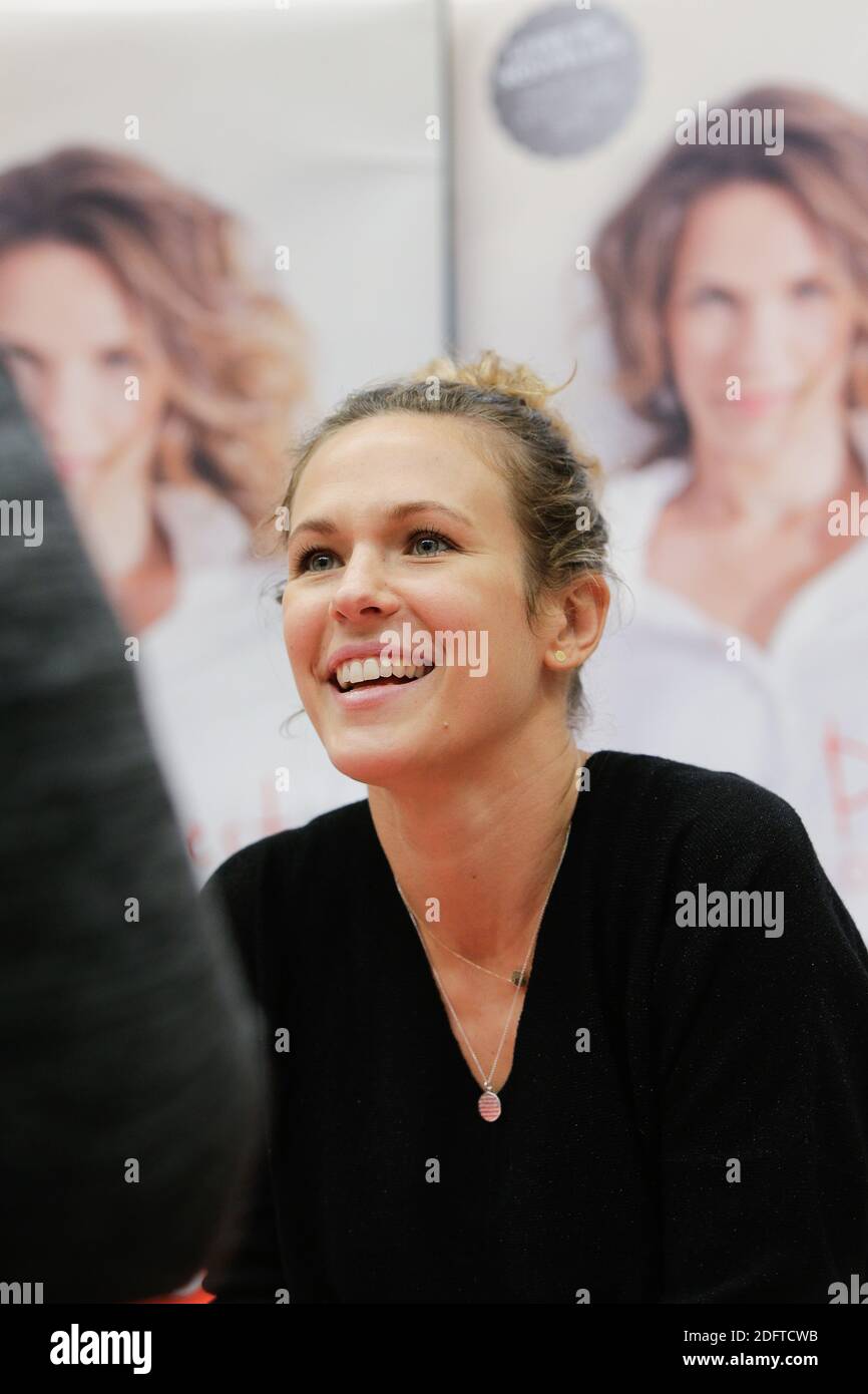 Exclusive - French singer and actress, Lorie Pester dedicates her book ...