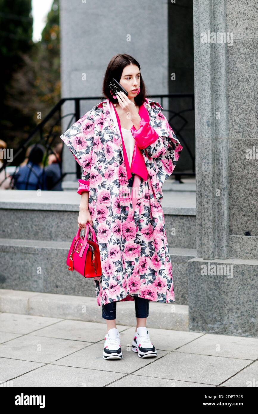 Street style, Valeri Podtynnaya arriving at Lako Bukia spring summer ...