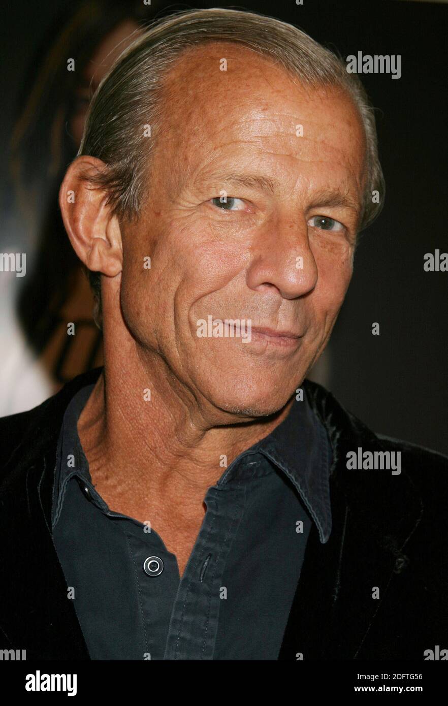 Peter Beard attends P. Diddy's Citizen Change Political Art Exhibit ...