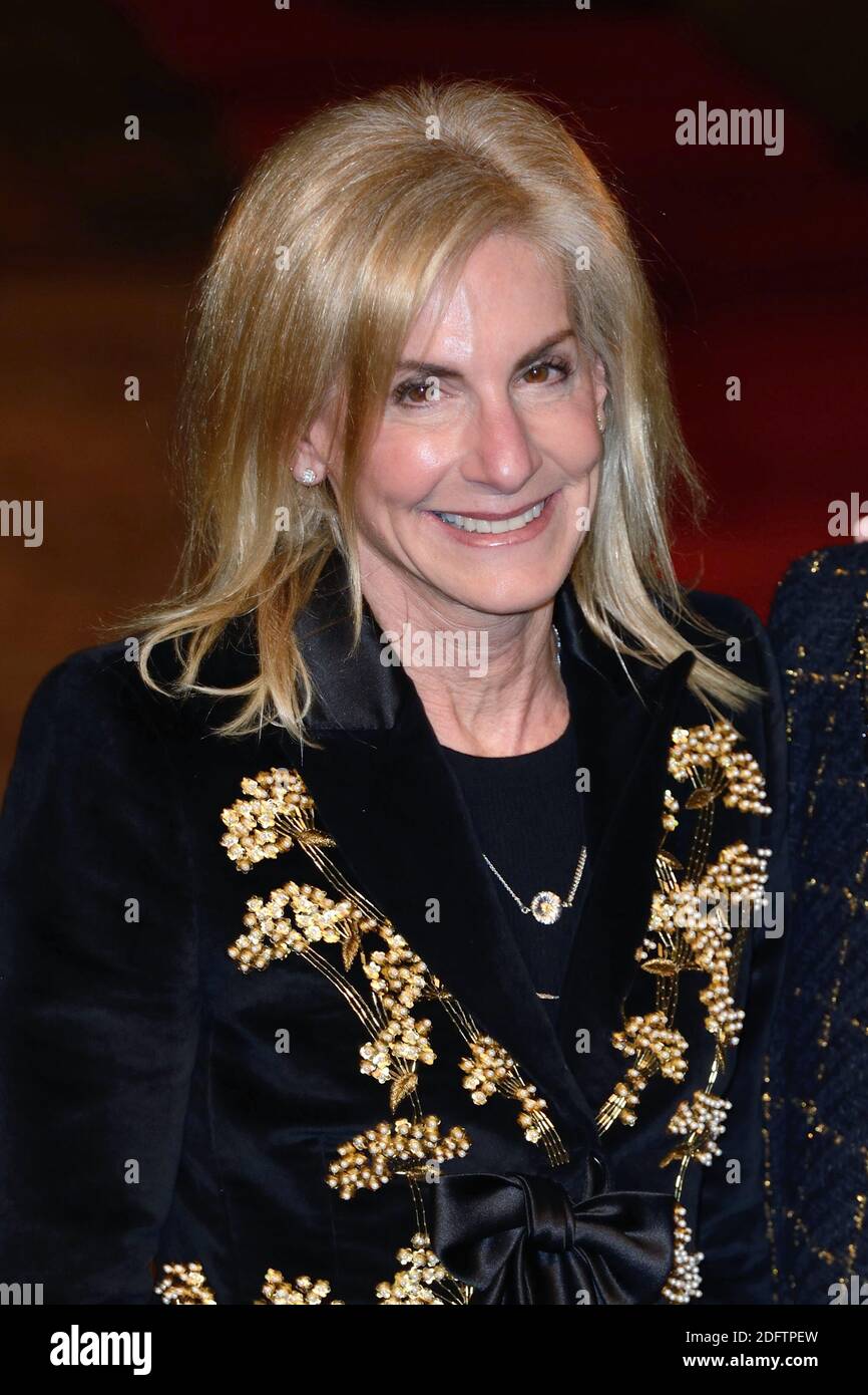 Jamie McCourt attending the Fantastic Beasts: The Crimes Of Grindelwald ...