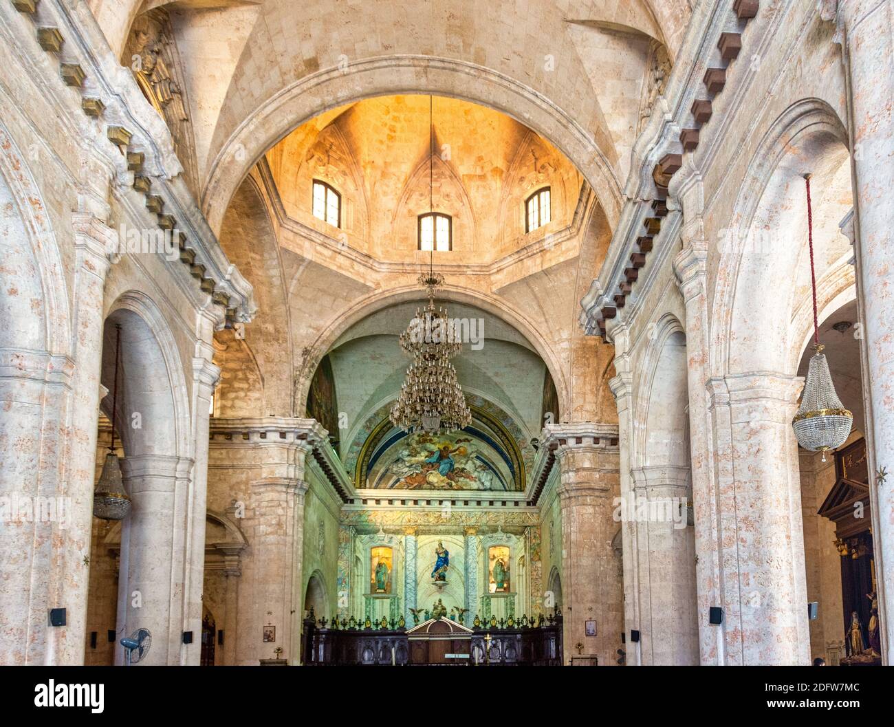 Old havana cathedral hi-res stock photography and images - Alamy