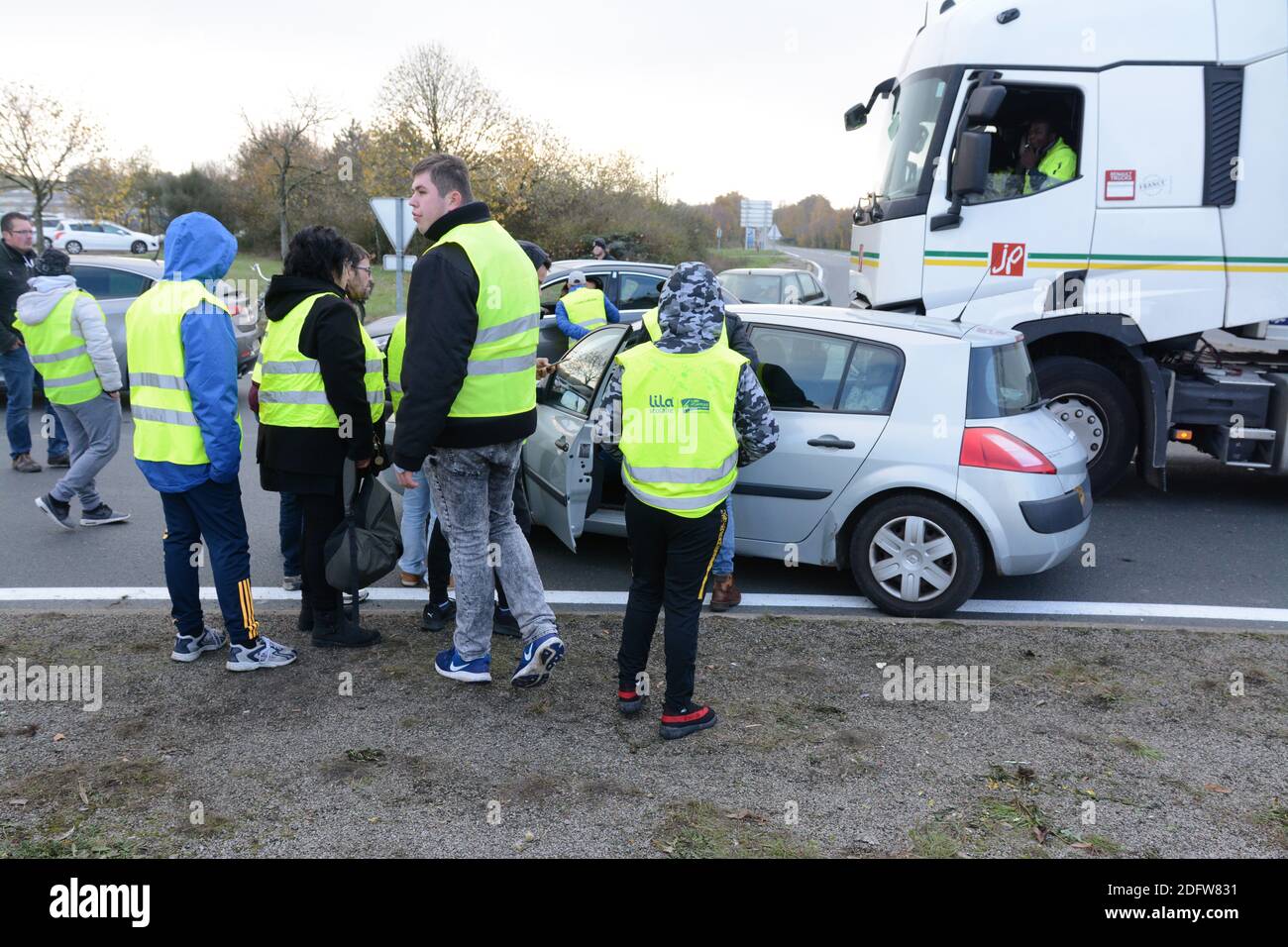 Protester during a protest of yellow jackets (Gilet jaune in French ...