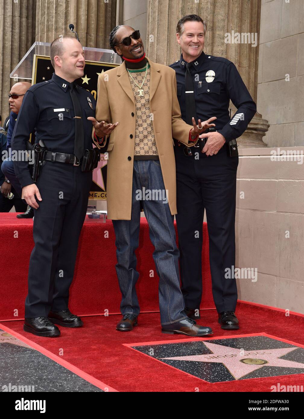 Lapd officers hi-res stock photography and images - Alamy