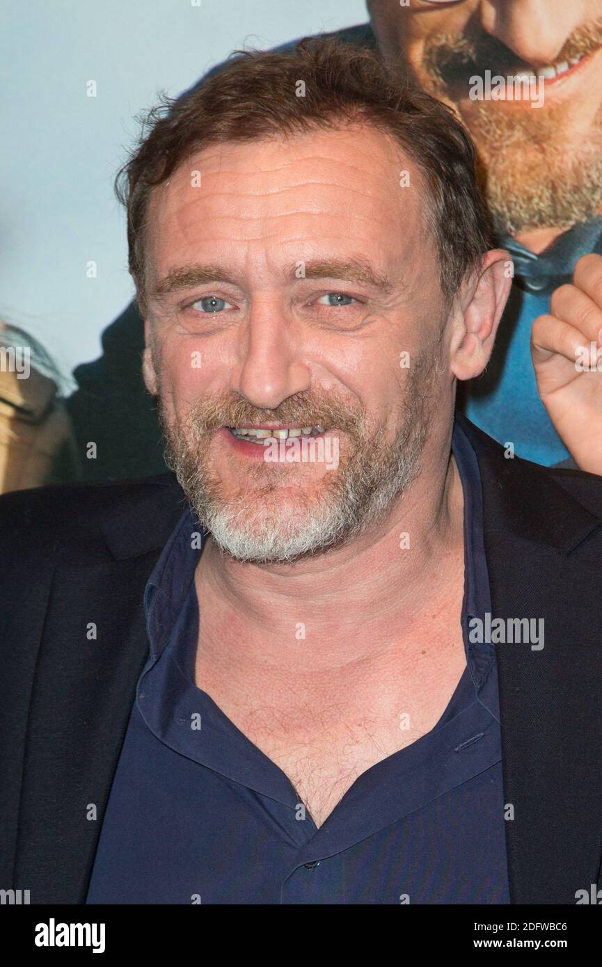 Jean-Paul Rouve attends Lola et ses freres Paris Premiere at UGC ...