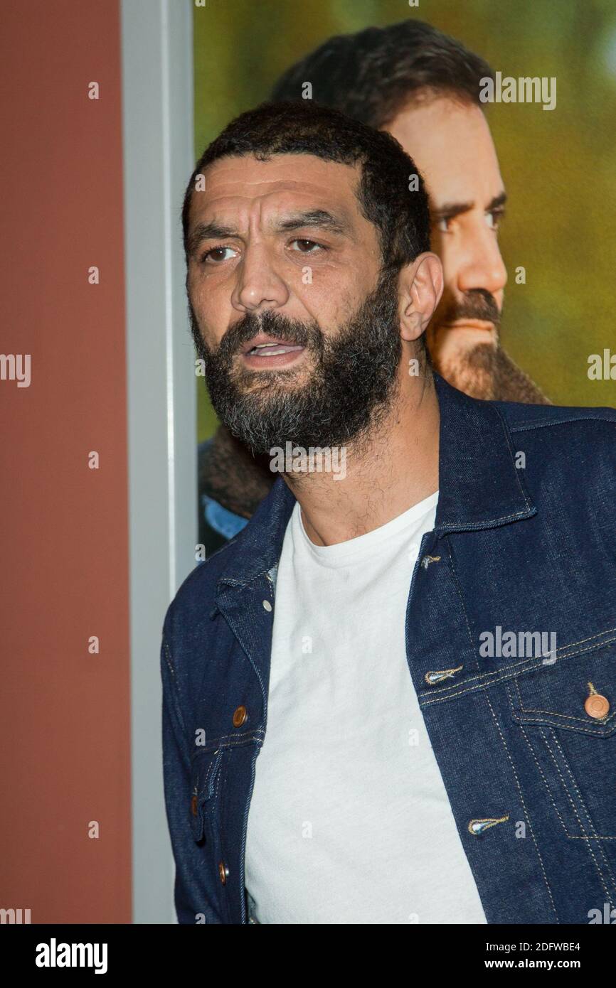 Ramzy Bedia attends Lola et ses freres Paris Premiere at UGC Georges V ...