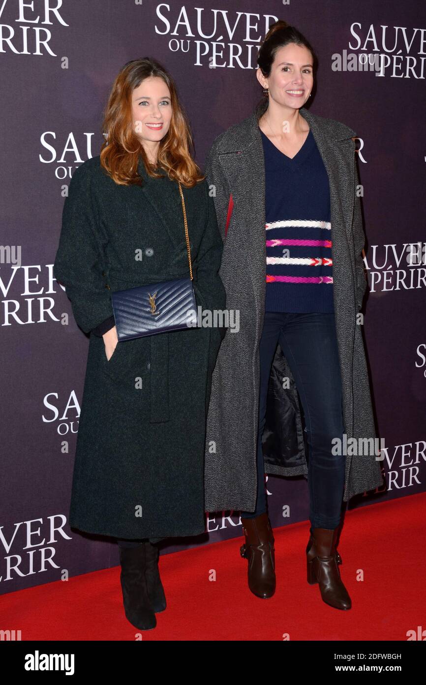 Melanie Bernier et Louise Monot assistent a la Premiere du film Sauver ...