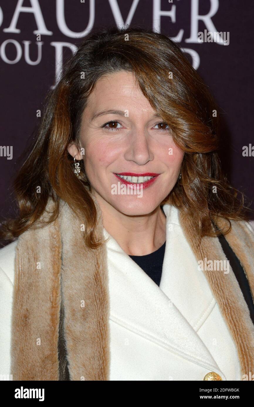 Caroline Ducey assiste a la Premiere du film Sauver Ou Perir a l'UGC ...