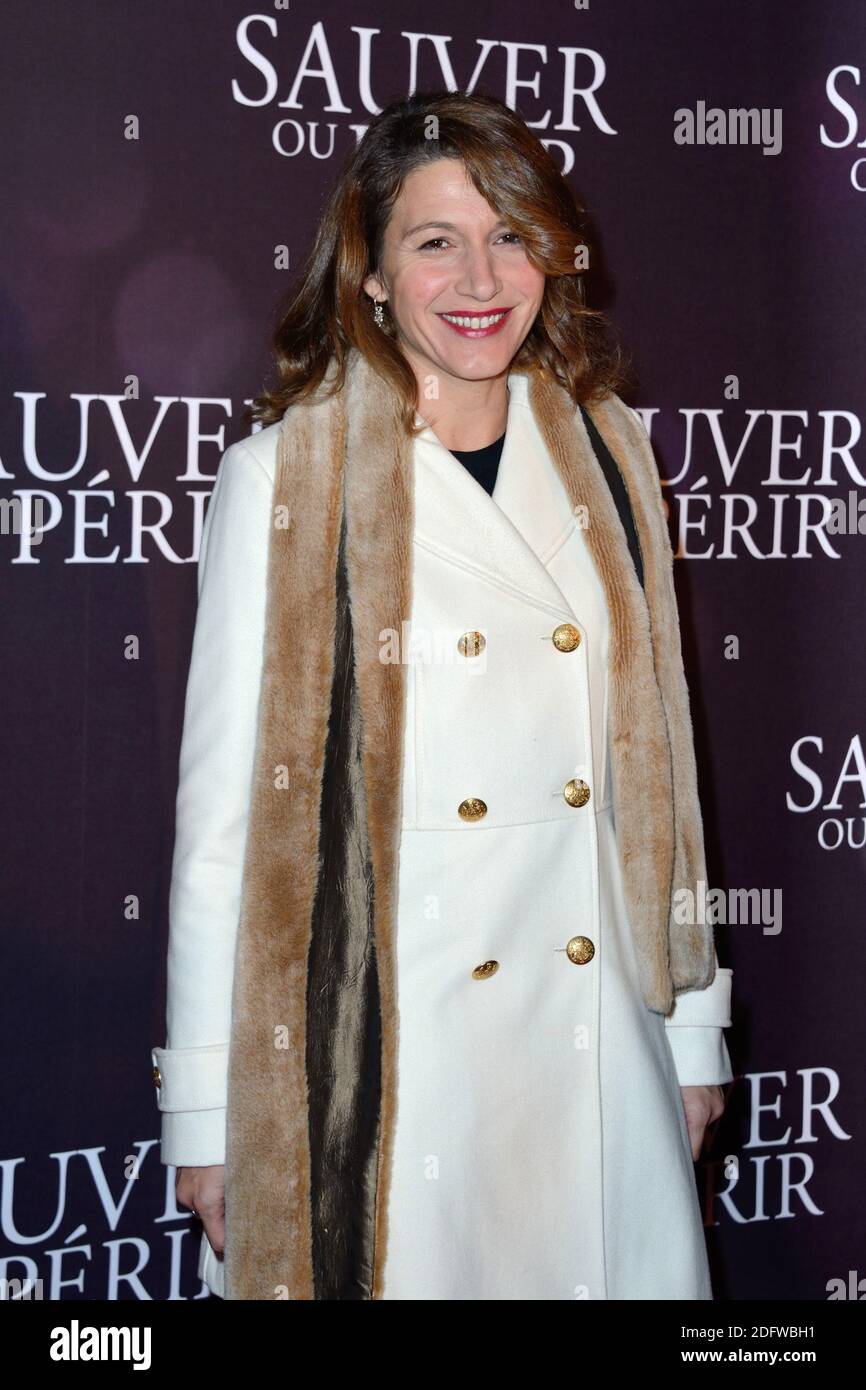 Caroline Ducey assiste a la Premiere du film Sauver Ou Perir a l'UGC ...