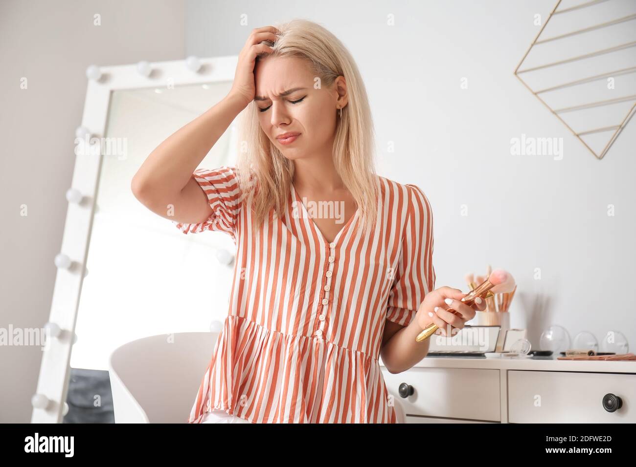 Sad salon hi-res stock photography and images - Alamy