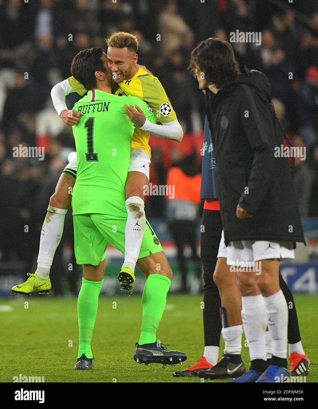 Paris Saint-Germain's Neymar celebrates with Gianluigi Buffon during ...