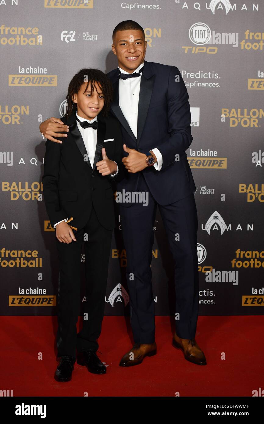 Kylian Mbappe of France and Paris Saint-Germain and his brother Ethan ...