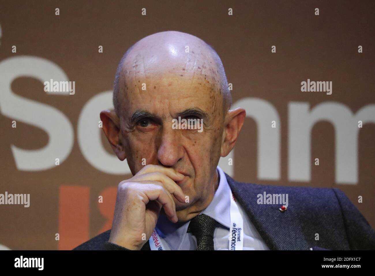 Louis Gallois speaking in the Economy Summit at the Palais de Tokyo ...