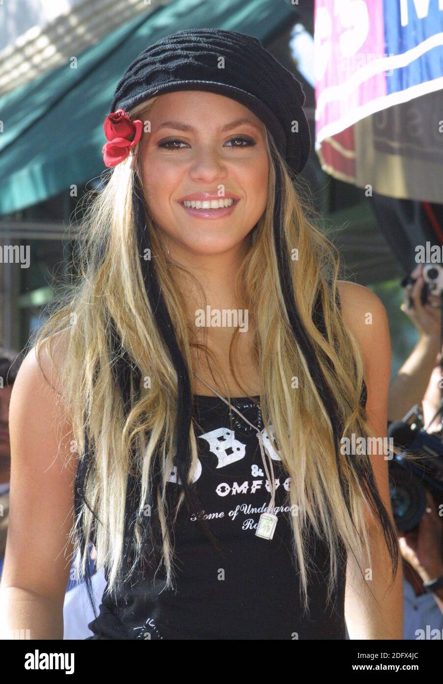 Her new cd hi-res stock photography and images - Alamy