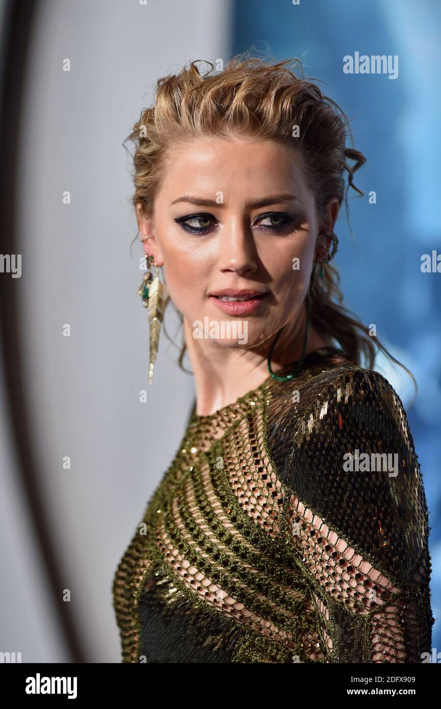 Amber Heard attends the premiere of Warner Bros. Pictures' 'Aquaman' at ...