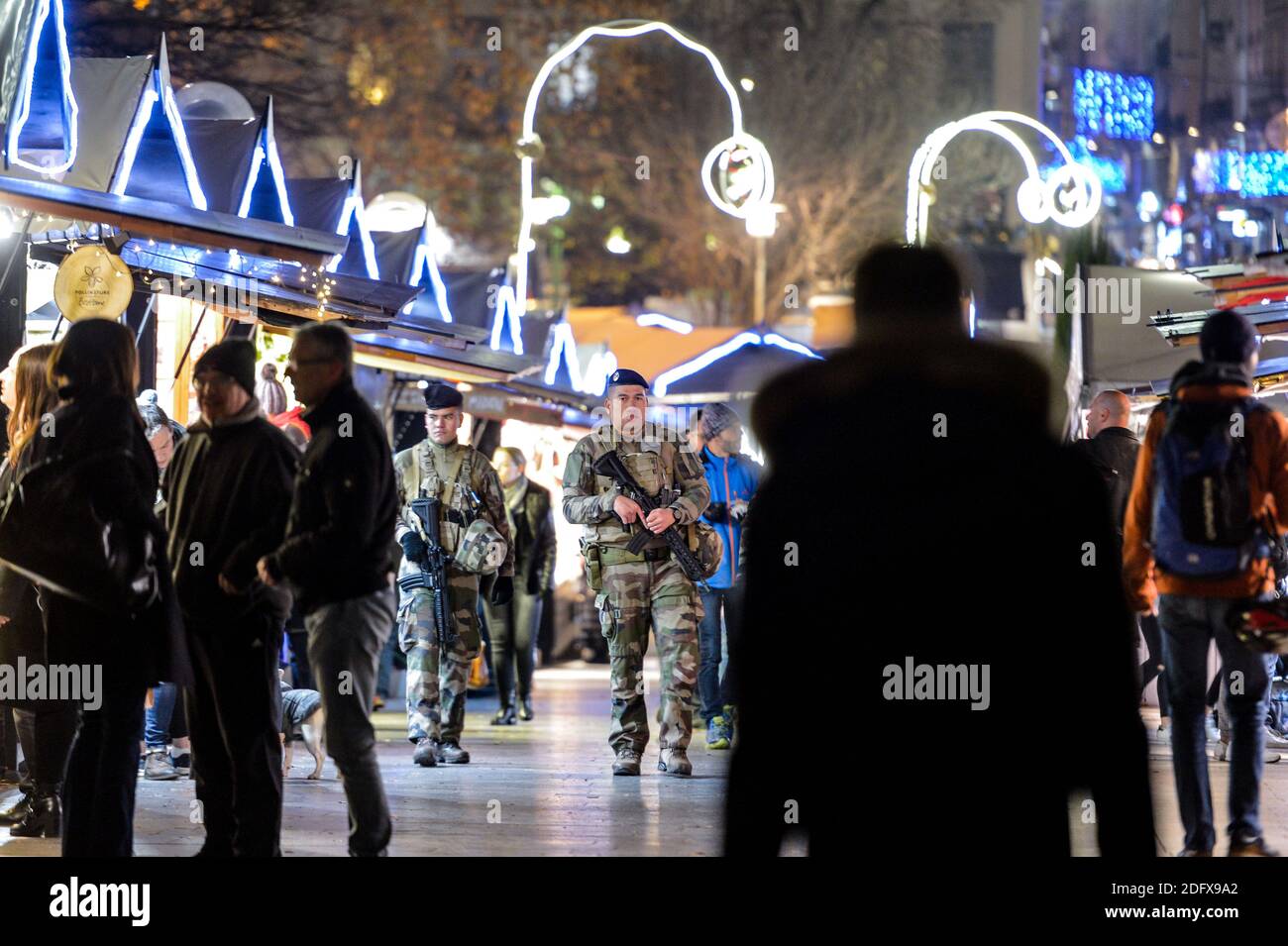 Security is reinforced on Christmas Market because of terror attacks ...