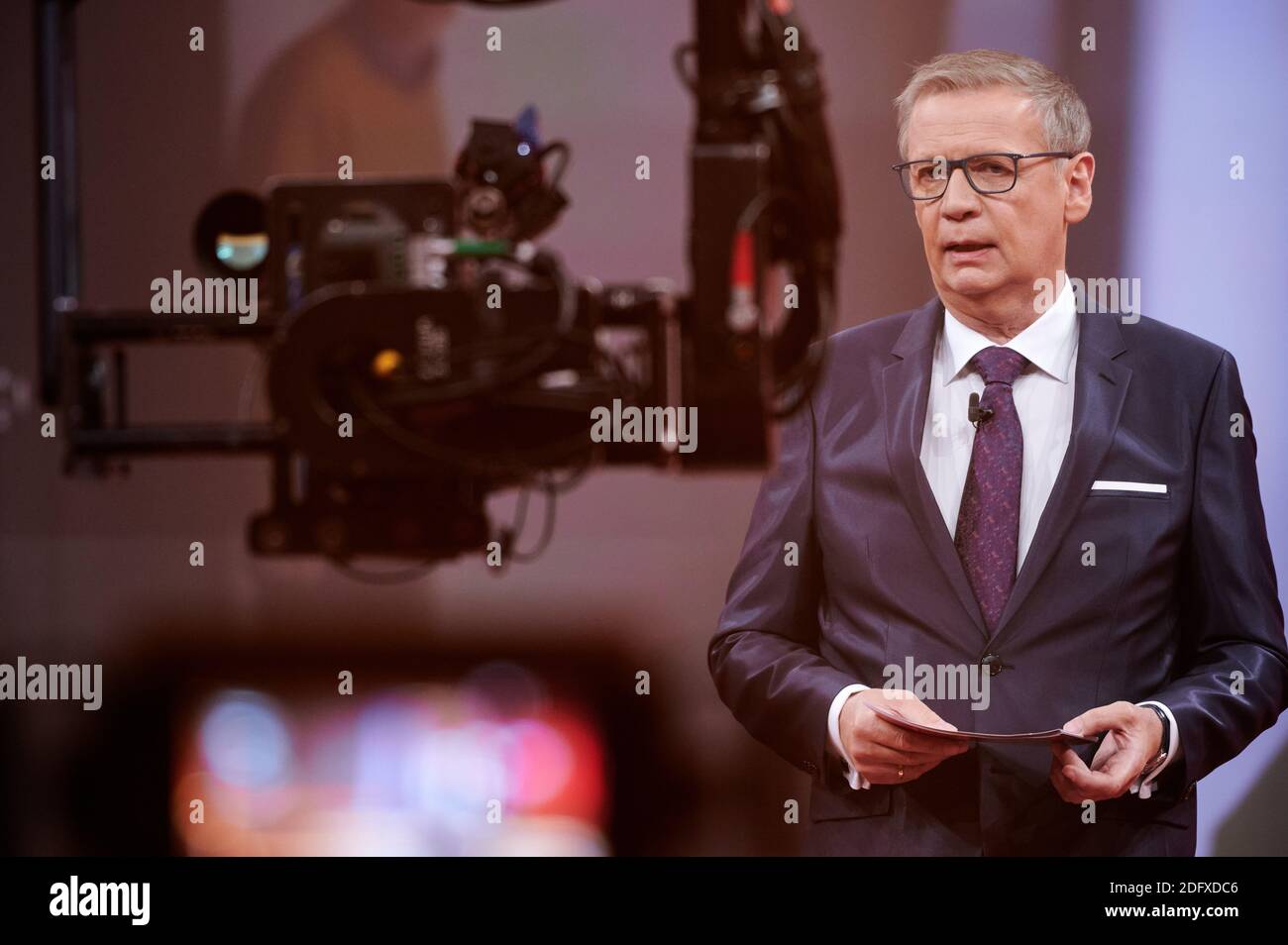 Duesseldorf, Germany. 06th Dec, 2020. The presenter Günther Jauch is in ...