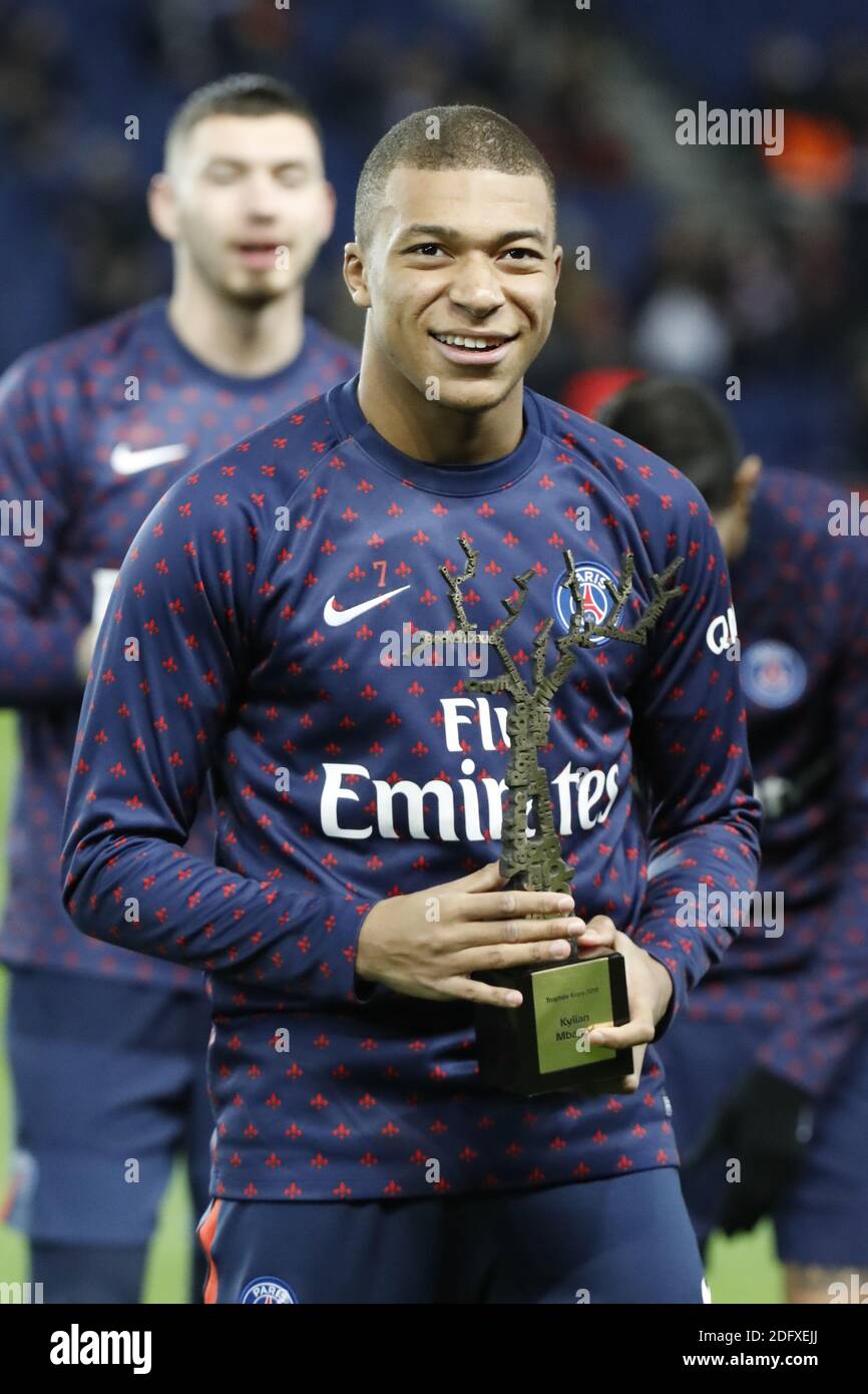 PSG's Kylian Mbappe presenting his "Kopa Trophy" for 2018 before the ...