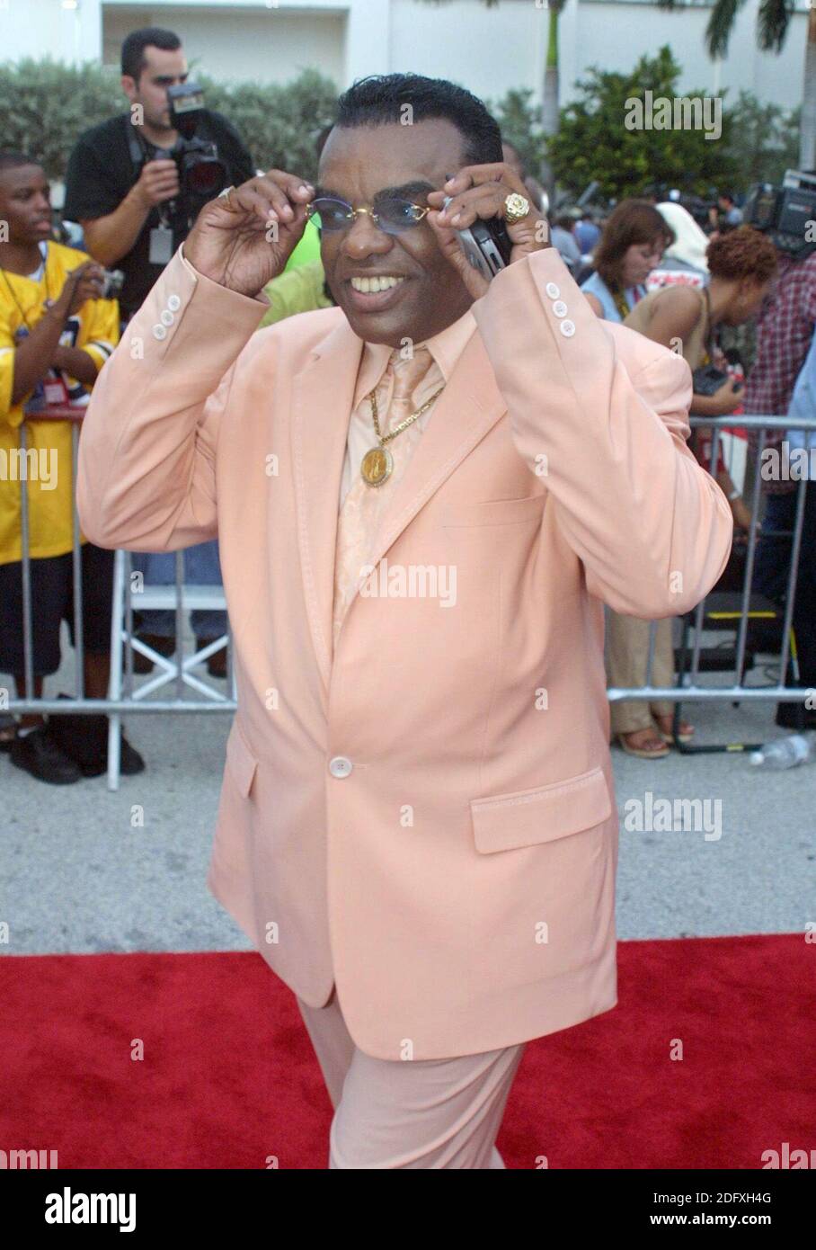Miami Beach, FL 8-20-2001Ronald Isley (Isley Brothers) at the 2001 ...